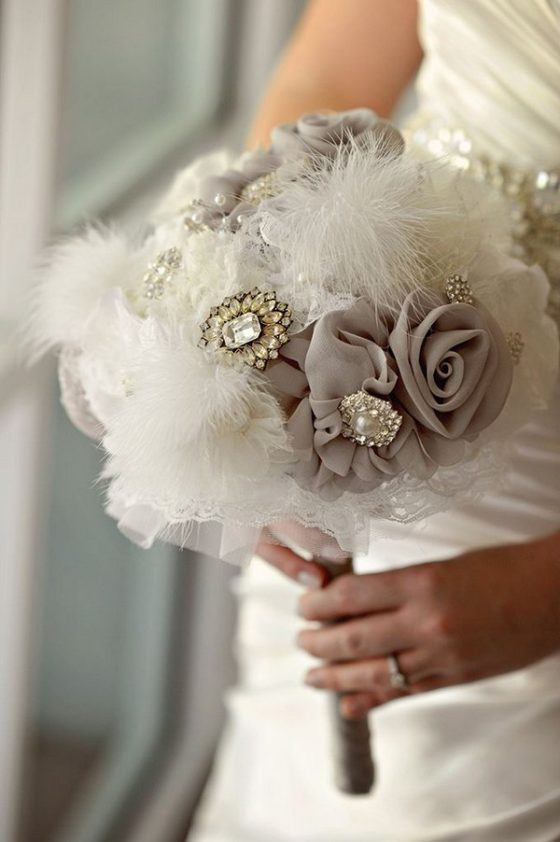 68 Timeless Vintage Brooch Bouquet Ideas to Inspire Your Classic ...