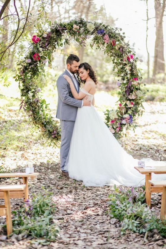 Top 20 Pretty Circular Wedding Arches for 2022 Trends