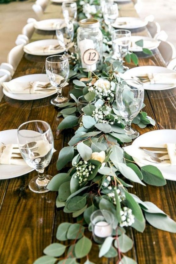 Top 15 White and Greenery Wedding Centerpieces for 2018