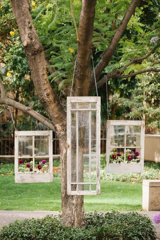 20 DIY Wedding Decoration Ideas with Vintage Windows
