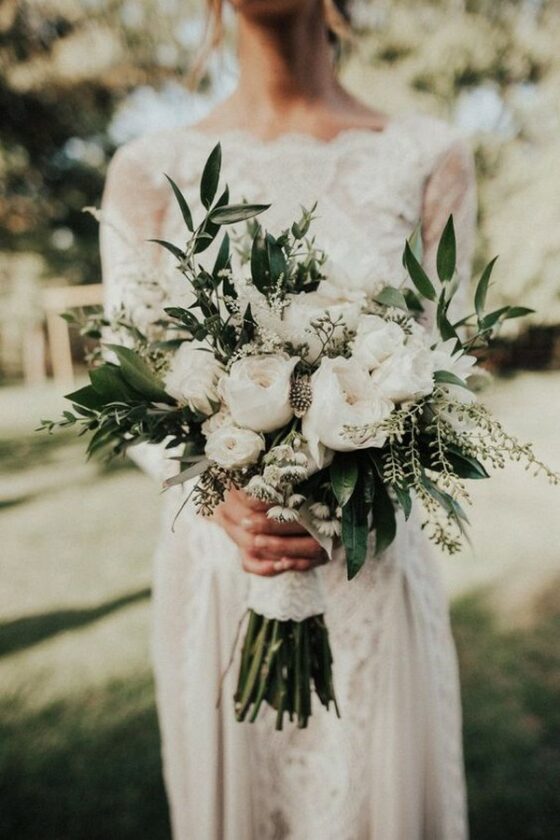 20 Gorgeous and Trendy Greenery Wedding Bouquets