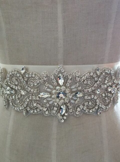 10 Important Bridal Accessories For Your Wedding Day