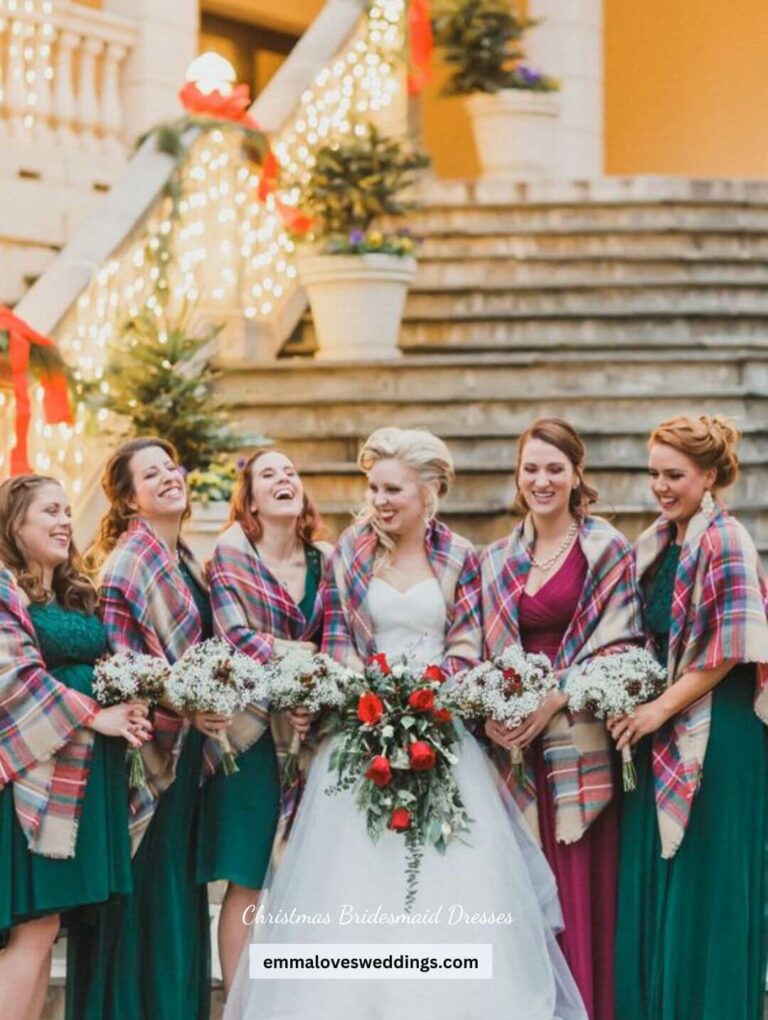 50+Romantic Christmas Wedding Dresses Ideas To Make You Fall In Love