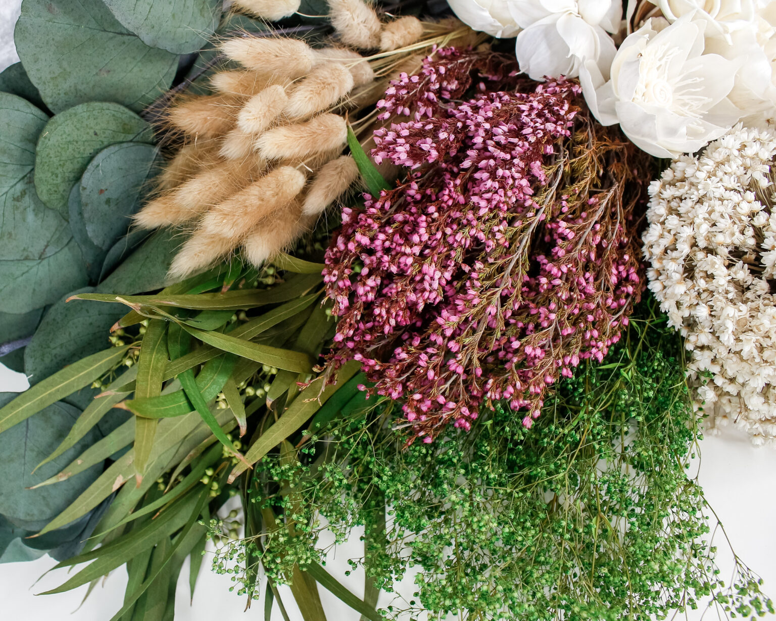 6 Easy Steps To DIY Wedding Bouquet On A Budget (With Videos)