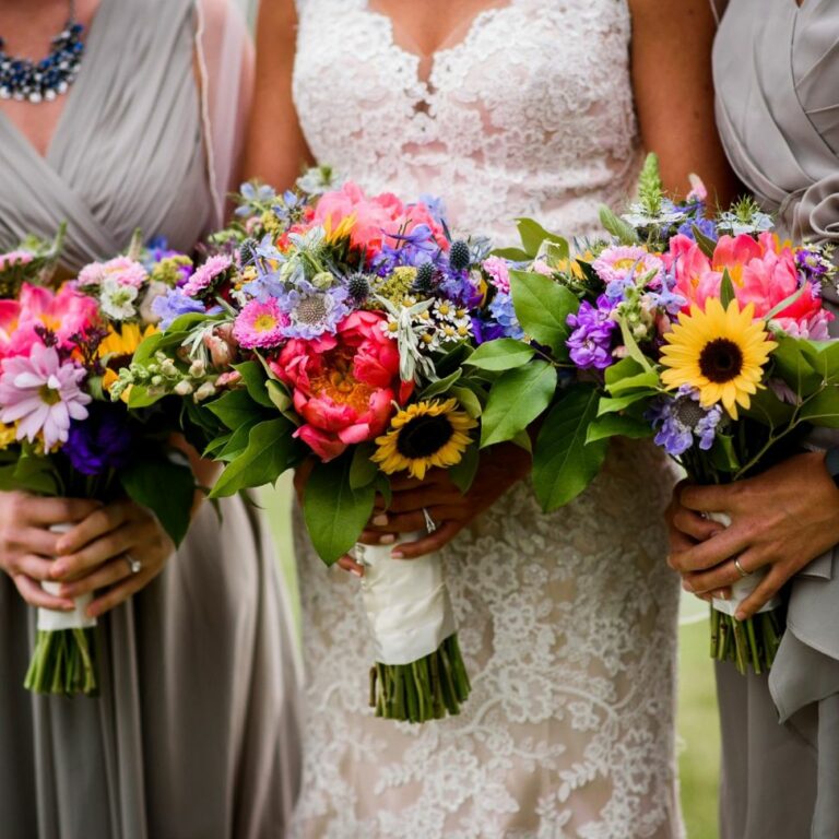 60+ Beautiful Sunflower Wedding Bouquet Ideas