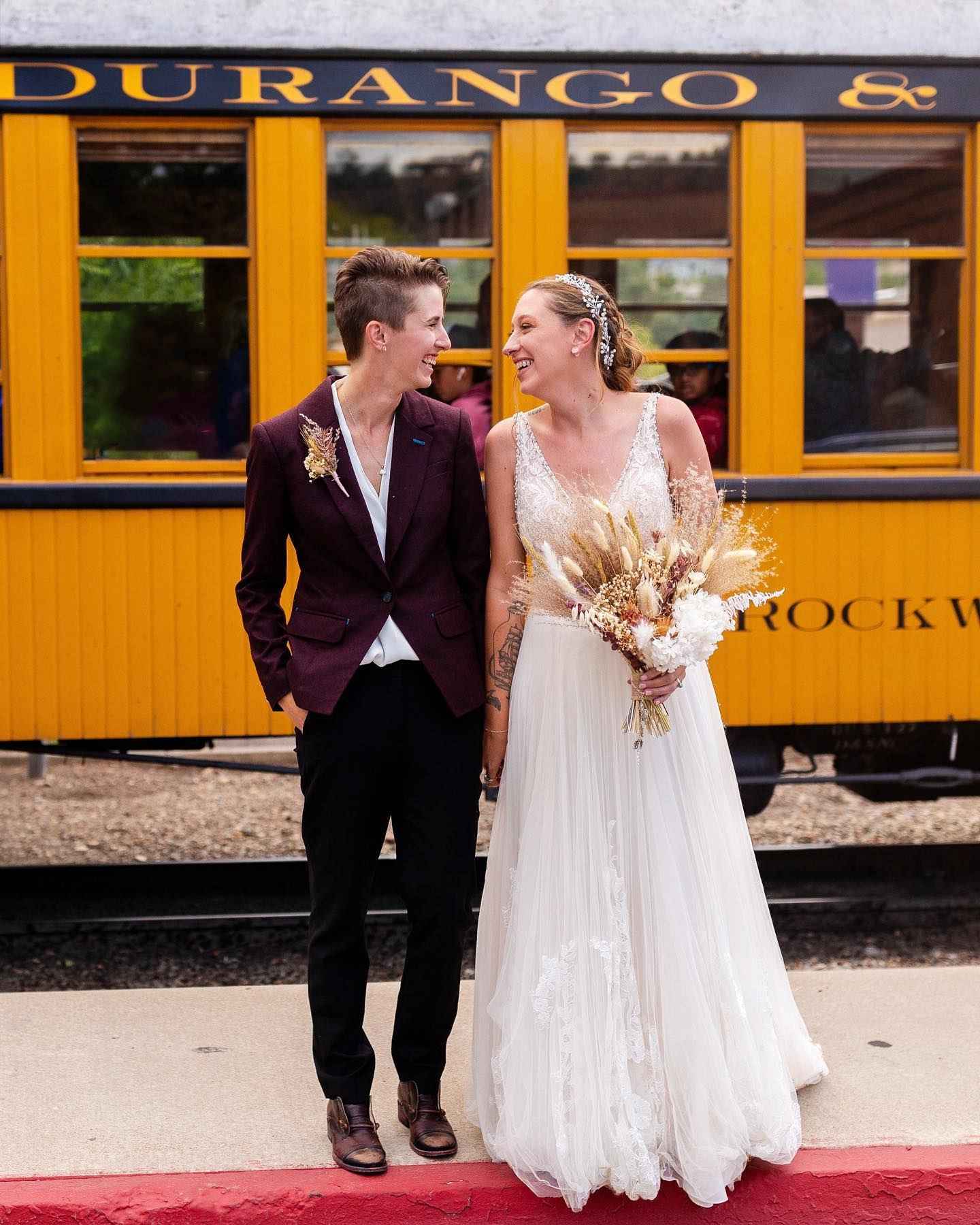 55 Best Lesbian Wedding Outfits Ideas