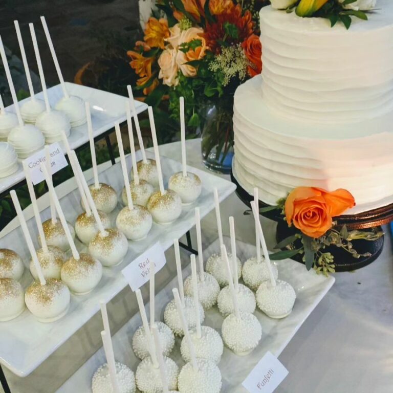 55+ Delicious Wedding Cake Pops Ideas