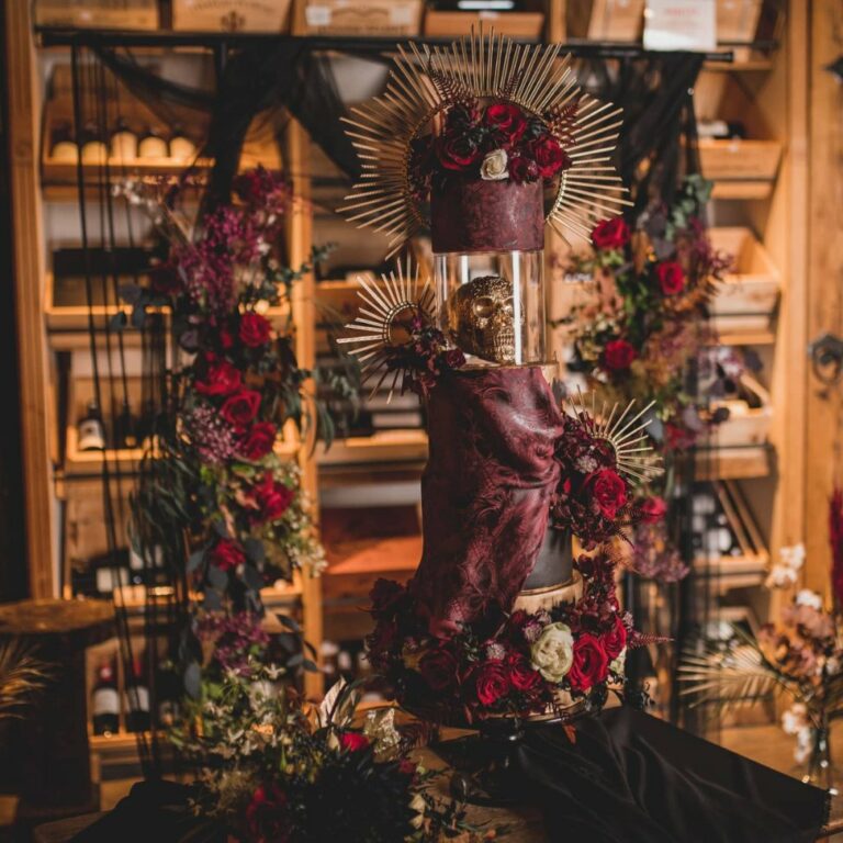 75 Breathtaking Gothic Wedding Cake Ideas for Modern Couples