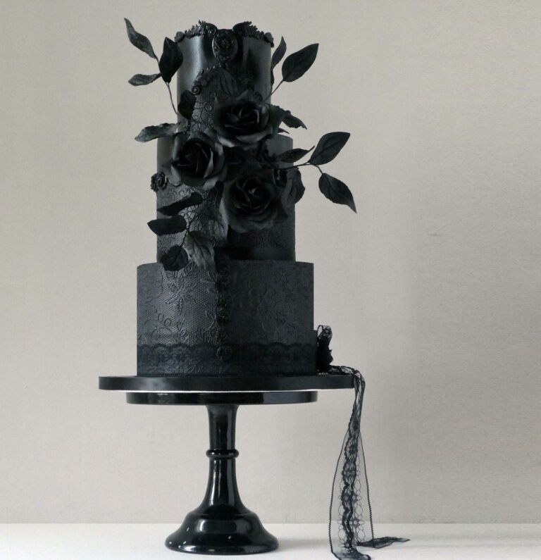 75 Breathtaking Gothic Wedding Cake Ideas for Modern Couples